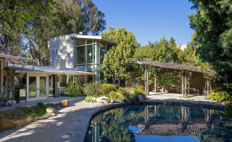 Alexandra Daddario Buys Brentwood Home for $7.6 Million - Brentwood News