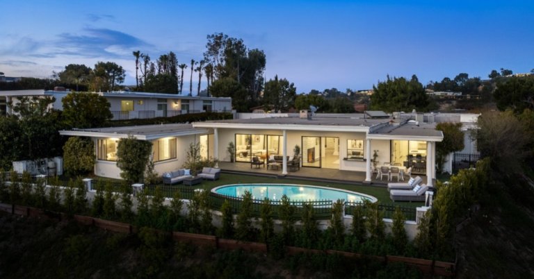 Trousdale Estates Mansion Offers Quintessential LA Living Experience ...
