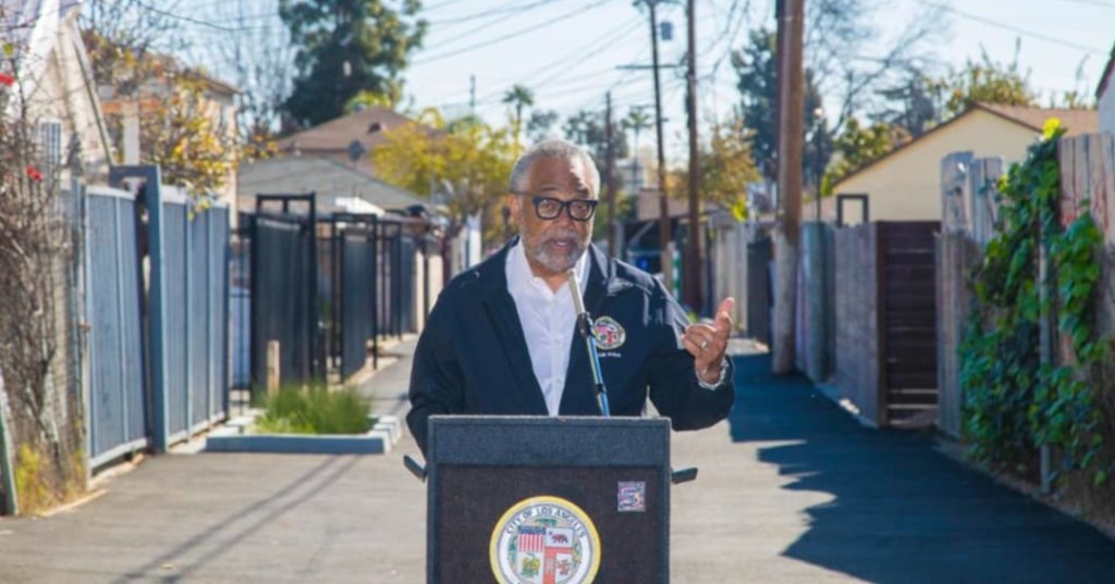 LA City Council Member Curren Price Charged By LA District Attorney ...