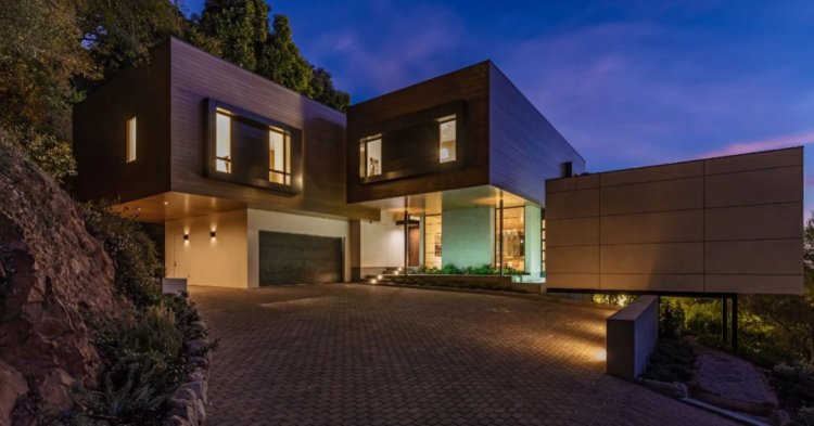 Hollywood Producer's Cinematic Home: Brentwood Masterpiece Hits Market ...